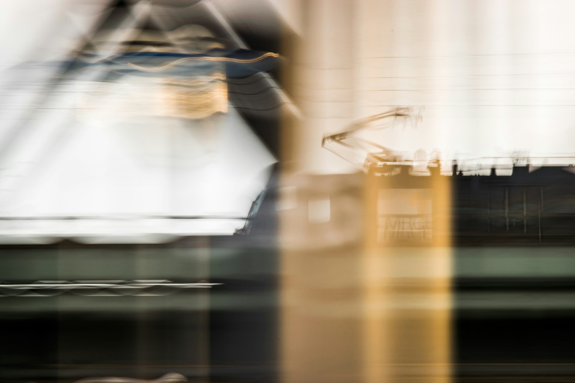 Whip Pan Effect in Davinci Resolve | xyler3d
